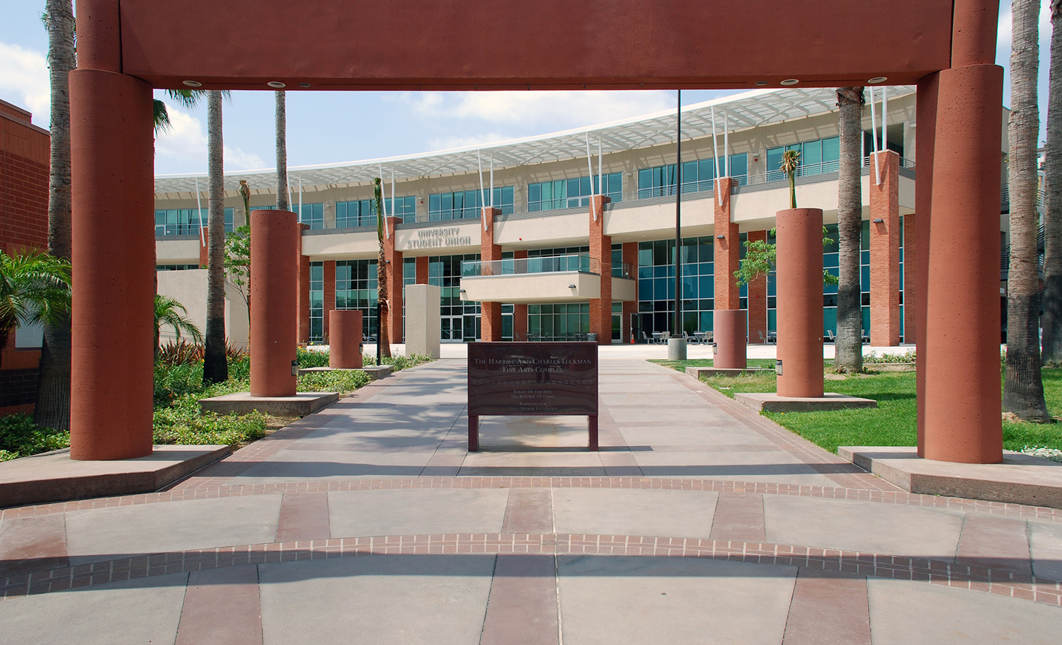 Undergrads Are Unionizing, in a Sign of Labor’s...